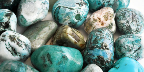 Turquesa: conheça os benefícios desse cristal